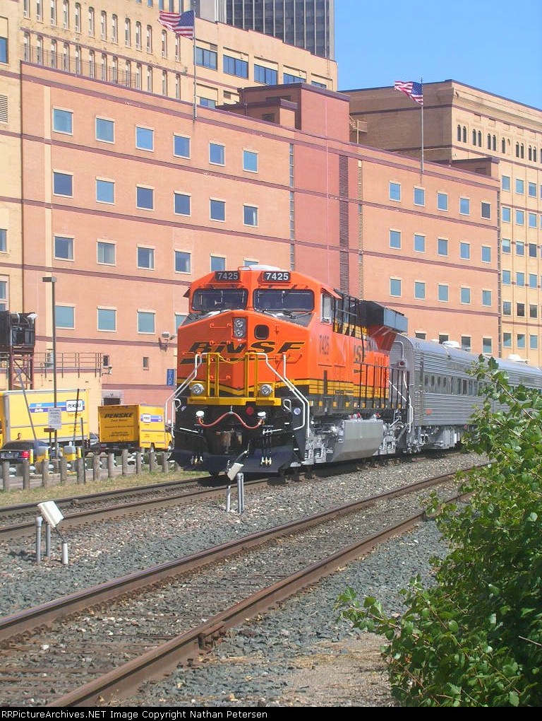 BNSF 7425